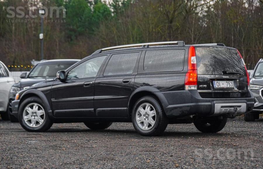 Melns Volvo XC70 2007 Rīga, ar dzinēja tilpumu 2.40 L un nobraukumu 550 tūkst. km par 3390 €, foto 3 vietnē AUTOMOTO.COM.LV