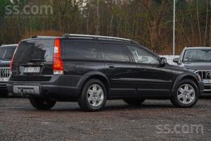 Melns Volvo XC70 2007 Rīga, ar dzinēja tilpumu 2.40 L un nobraukumu 550 tūkst. km par 3390 €, foto 4 vietnē AUTOMOTO.COM.LV