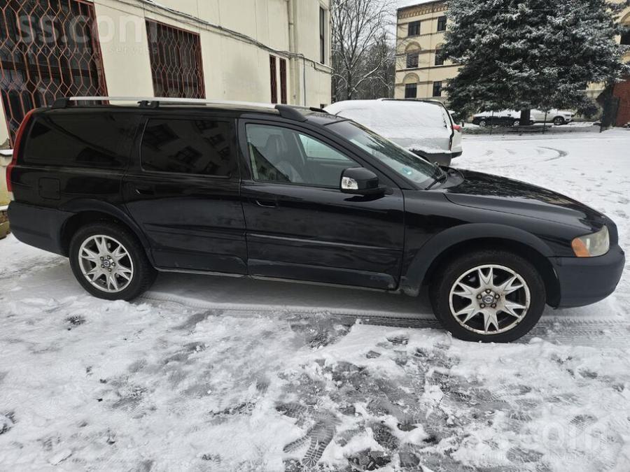 Melns Volvo XC70 2007 Rīga, ar dzinēja tilpumu 2.40 L un nobraukumu 260 tūkst. km par 3000 €, foto 2 vietnē AUTOMOTO.COM.LV