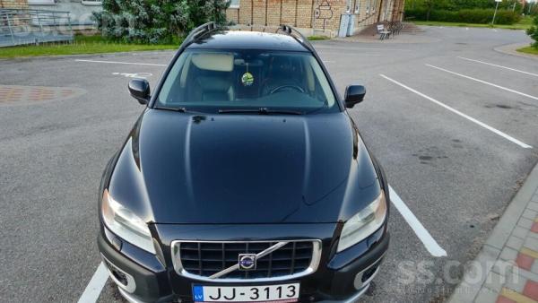 Black Volvo XC70 2007 in Riga, with an engine capacity of 2.40 L and mileage of 290 thousand km for 6700 €, photo 10 on AUTOMOTO.COM.LV