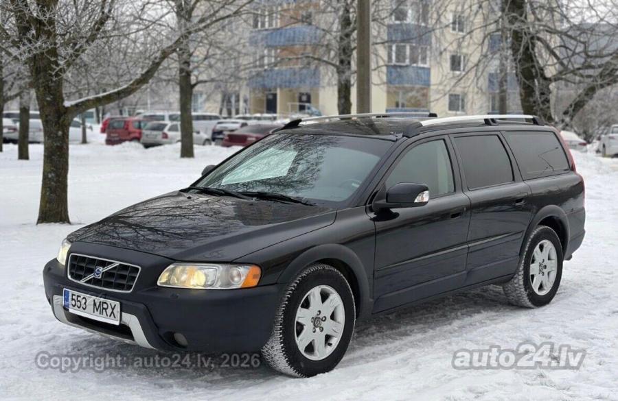 Melns Volvo XC70 2007 Tallina, ar dzinēja tilpumu 2.40 L un nobraukumu 340 tūkst. km par 3999 €, foto 1 vietnē AUTOMOTO.COM.LV