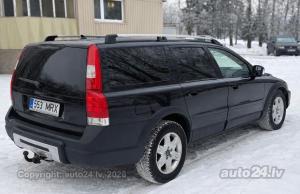 Melns Volvo XC70 2007 Tallina, ar dzinēja tilpumu 2.40 L un nobraukumu 340 tūkst. km par 3999 €, foto 3 vietnē AUTOMOTO.COM.LV