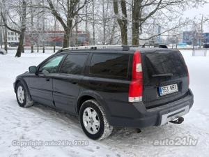 Melns Volvo XC70 2007 Tallina, ar dzinēja tilpumu 2.40 L un nobraukumu 340 tūkst. km par 3999 €, foto 4 vietnē AUTOMOTO.COM.LV