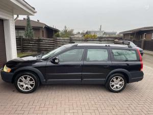 Black Volvo XC70 2007 in Mazeikiai, with an engine capacity of 2.40 L and mileage of 350 thousand km for 2699 €, photo 3 on AUTOMOTO.COM.LV