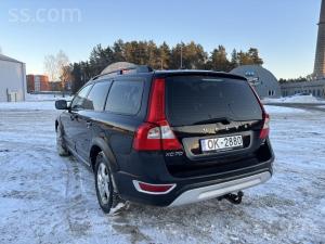 Melns Volvo XC70 2007 Valmiera, ar dzinēja tilpumu 2.40 L un nobraukumu 420 tūkst. km par 3350 €, foto 4 vietnē AUTOMOTO.COM.LV