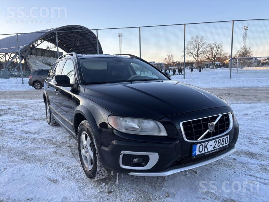 Melns Volvo XC70 2007 Valmiera, ar dzinēja tilpumu 2.40 L un nobraukumu 420 tūkst. km par 3350 €, foto 9 vietnē AUTOMOTO.COM.LV