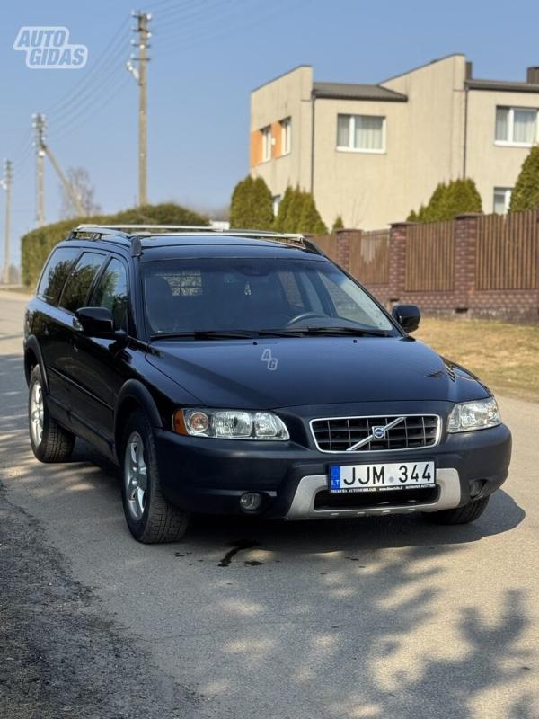 Black Volvo XC70 2007 in Salcininkai, with an engine capacity of 2.40 L and mileage of 339 thousand km for 2200 €, photo 1 on AUTOMOTO.COM.LV