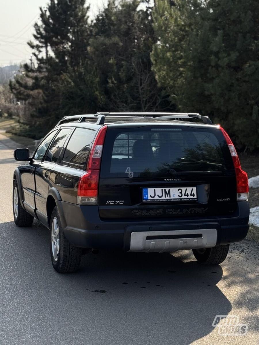 Melns Volvo XC70 2007 Šalčininkai, ar dzinēja tilpumu 2.40 L un nobraukumu 339 tūkst. km par 2200 €, foto 5 vietnē AUTOMOTO.COM.LV