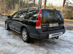 Melns Volvo XC70 2007 Ukmergė, ar dzinēja tilpumu 2.40 L un nobraukumu 336 tūkst. km par 2950 €, foto 3 vietnē AUTOMOTO.COM.LV