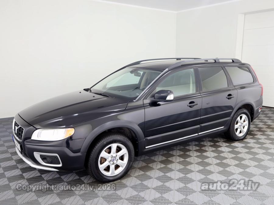 Black Volvo XC70 2007 in Tallinn, with an engine capacity of 2.40 L and mileage of 255 thousand km for 3999 €, photo 3 on AUTOMOTO.COM.LV
