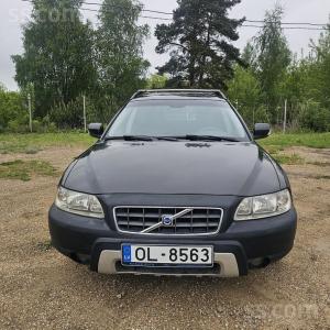 Black Volvo XC70 2007 in Riga, with an engine capacity of 2.40 L and mileage of 307 thousand km for 4450 €, photo 3 on AUTOMOTO.COM.LV