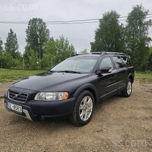 Black Volvo XC70 2007 in Riga, with an engine capacity of 2.40 L and mileage of 307 thousand km for 4450 €, photo 4 on AUTOMOTO.COM.LV
