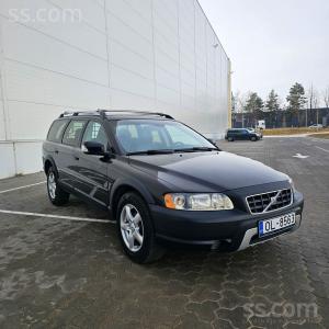 Melns Volvo XC70 2007 Rīga, ar dzinēja tilpumu 2.40 L un nobraukumu 307 tūkst. km par 3870 €, foto 4 vietnē AUTOMOTO.COM.LV