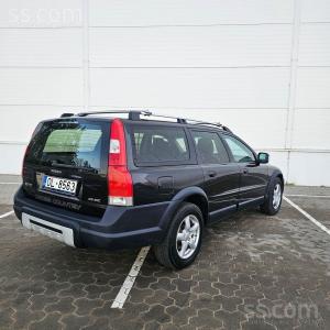 Melns Volvo XC70 2007 Rīga, ar dzinēja tilpumu 2.40 L un nobraukumu 307 tūkst. km par 3870 €, foto 6 vietnē AUTOMOTO.COM.LV