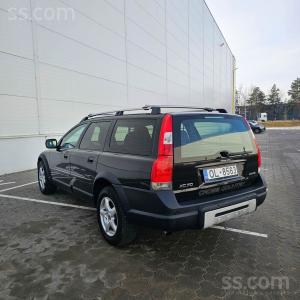 Melns Volvo XC70 2007 Rīga, ar dzinēja tilpumu 2.40 L un nobraukumu 307 tūkst. km par 3870 €, foto 8 vietnē AUTOMOTO.COM.LV