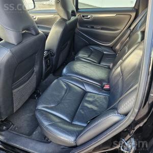 Melns Volvo XC70 2007 Rīga, ar dzinēja tilpumu 2.40 L un nobraukumu 307 tūkst. km par 3870 €, foto 11 vietnē AUTOMOTO.COM.LV
