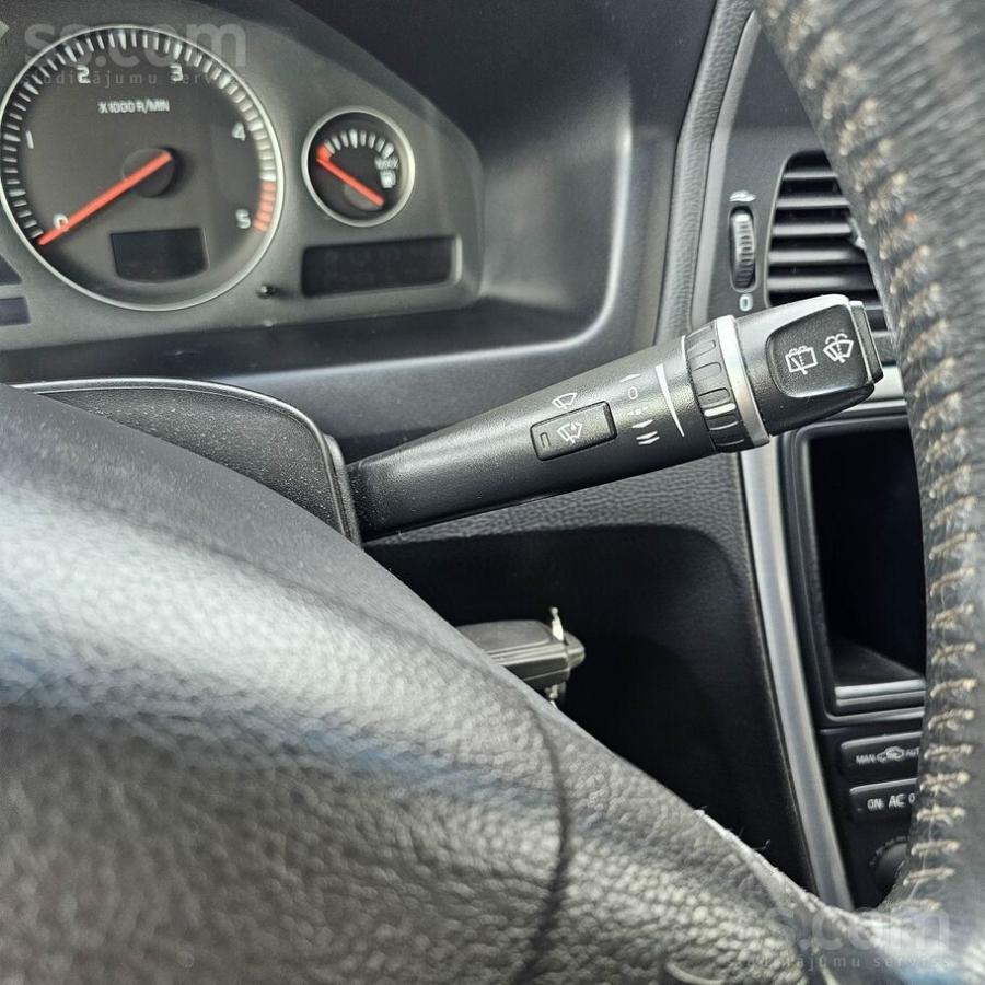Melns Volvo XC70 2007 Rīga, ar dzinēja tilpumu 2.40 L un nobraukumu 307 tūkst. km par 3870 €, foto 16 vietnē AUTOMOTO.COM.LV