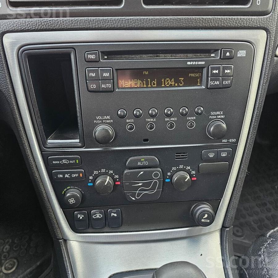 Melns Volvo XC70 2007 Rīga, ar dzinēja tilpumu 2.40 L un nobraukumu 307 tūkst. km par 3870 €, foto 17 vietnē AUTOMOTO.COM.LV