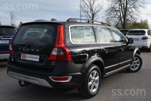Black Volvo XC70 2007 in Kuldiga, with an engine capacity of 2.40 L and mileage of 0 thousand km for 7350 €, photo 3 on AUTOMOTO.COM.LV
