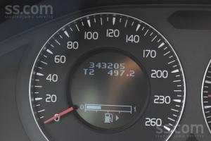 Black Volvo XC70 2007 in Kuldiga, with an engine capacity of 2.40 L and mileage of 0 thousand km for 7350 €, photo 15 on AUTOMOTO.COM.LV