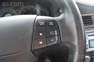 Black Volvo XC70 2007 in Kuldiga, with an engine capacity of 2.40 L and mileage of 0 thousand km for 7350 €, photo 16 on AUTOMOTO.COM.LV