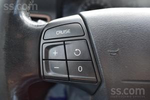 Black Volvo XC70 2007 in Kuldiga, with an engine capacity of 2.40 L and mileage of 0 thousand km for 7350 €, photo 17 on AUTOMOTO.COM.LV