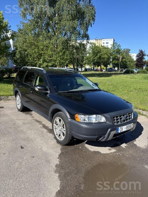 Melns Volvo XC70 2007 Jelgava, ar dzinēja tilpumu 2.40 L un nobraukumu 506 tūkst. km par 3600 €, foto 1 vietnē AUTOMOTO.COM.LV