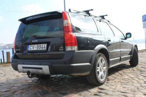 Black Volvo XC70 2007 in Riga, with an engine capacity of 2.40 L and mileage of 361 thousand km for 5450 €, photo 7 on AUTOMOTO.COM.LV