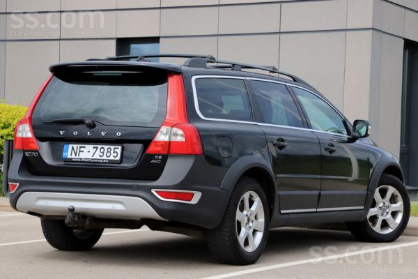 Melns Volvo XC70 2007 Tukums, ar dzinēja tilpumu 2.40 L un nobraukumu 0 tūkst. km par 5750 €, foto 4 vietnē AUTOMOTO.COM.LV