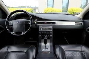 Melns Volvo XC70 2007 Tukums, ar dzinēja tilpumu 2.40 L un nobraukumu 0 tūkst. km par 5750 €, foto 7 vietnē AUTOMOTO.COM.LV