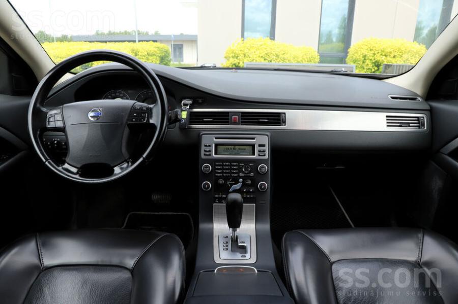 Melns Volvo XC70 2007 Tukums, ar dzinēja tilpumu 2.40 L un nobraukumu 0 tūkst. km par 5750 €, foto 7 vietnē AUTOMOTO.COM.LV