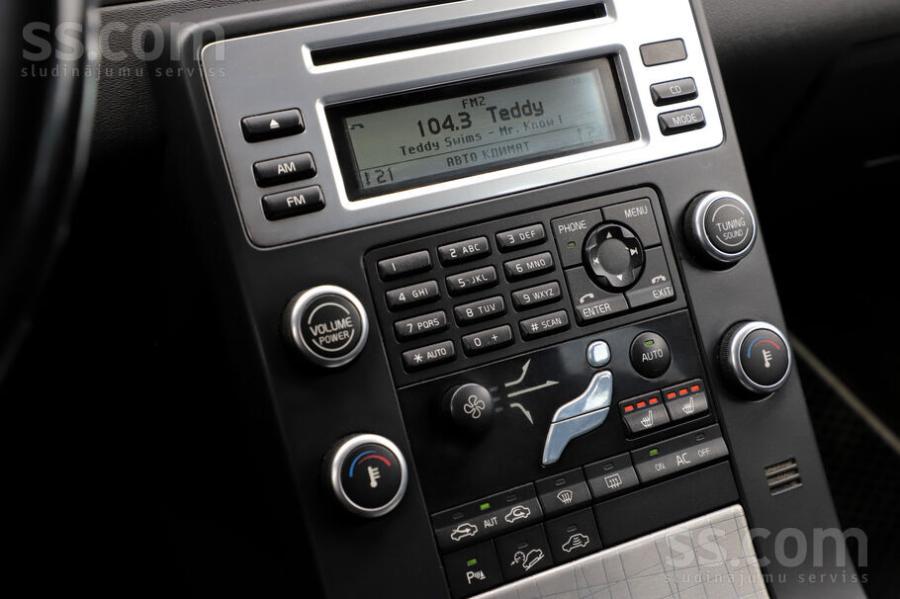 Melns Volvo XC70 2007 Tukums, ar dzinēja tilpumu 2.40 L un nobraukumu 0 tūkst. km par 5750 €, foto 9 vietnē AUTOMOTO.COM.LV