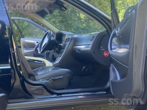 Black Volvo XC70 2007 in Riga, with an engine capacity of 2.40 L and mileage of 340 thousand km for 4450 €, photo 16 on AUTOMOTO.COM.LV