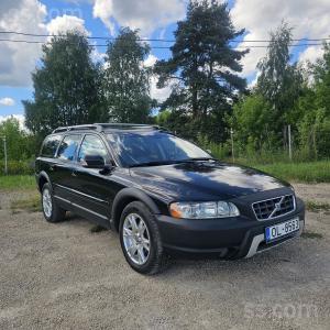 Black Volvo XC70 2007 in Riga, with an engine capacity of 2.40 L and mileage of 307 thousand km for 3990 €, photo 4 on AUTOMOTO.COM.LV