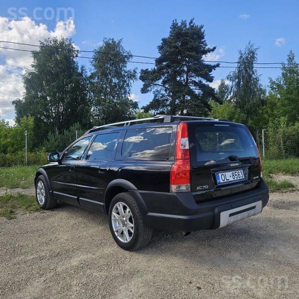 Melns Volvo XC70 2007 Rīga, ar dzinēja tilpumu 2.40 L un nobraukumu 307 tūkst. km par 3990 €, foto 4 vietnē AUTOMOTO.COM.LV