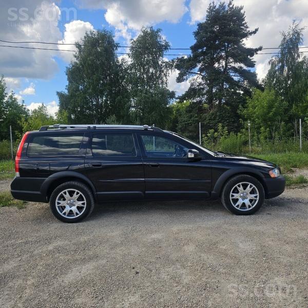 Melns Volvo XC70 2007 Rīga, ar dzinēja tilpumu 2.40 L un nobraukumu 307 tūkst. km par 3990 €, foto 7 vietnē AUTOMOTO.COM.LV