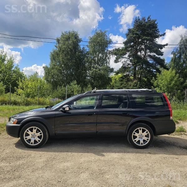 Melns Volvo XC70 2007 Rīga, ar dzinēja tilpumu 2.40 L un nobraukumu 307 tūkst. km par 3990 €, foto 8 vietnē AUTOMOTO.COM.LV