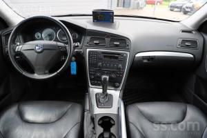Melns Volvo XC70 2007 Tukums, ar dzinēja tilpumu 2.40 L un nobraukumu 364 tūkst. km par 5500 €, foto 8 vietnē AUTOMOTO.COM.LV