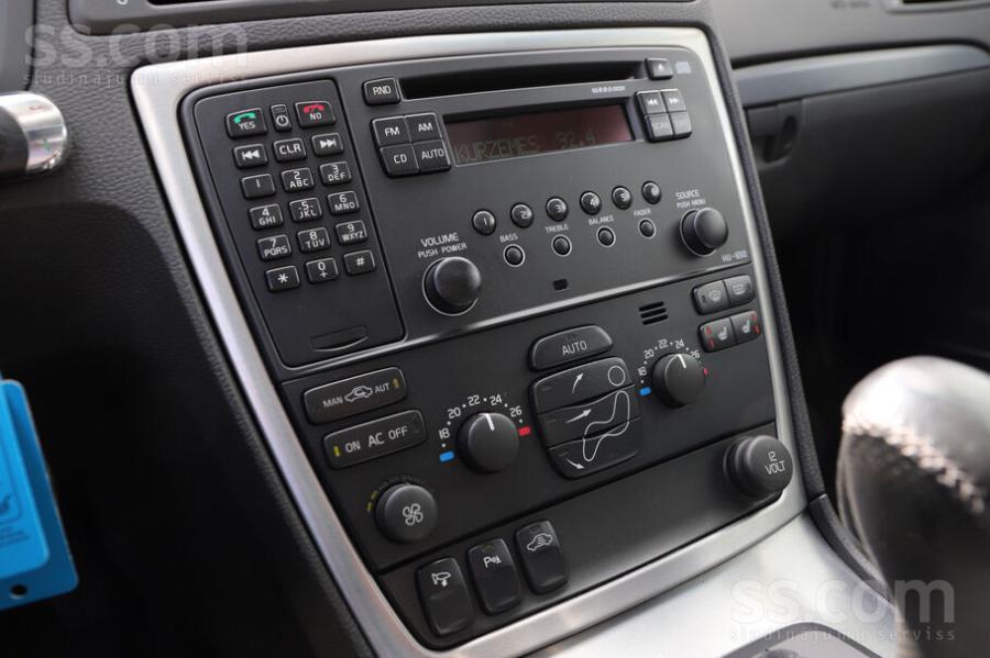 Melns Volvo XC70 2007 Tukums, ar dzinēja tilpumu 2.40 L un nobraukumu 364 tūkst. km par 5500 €, foto 10 vietnē AUTOMOTO.COM.LV