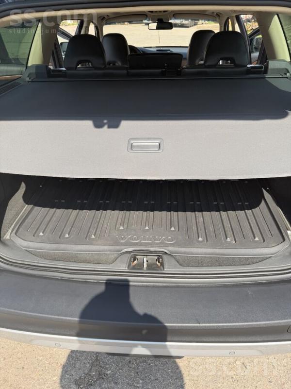 Melns Volvo XC70 2007 Gulbene, ar dzinēja tilpumu 2.40 L un nobraukumu 288 tūkst. km par 8000 €, foto 7 vietnē AUTOMOTO.COM.LV