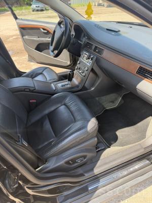Melns Volvo XC70 2007 Gulbene, ar dzinēja tilpumu 2.40 L un nobraukumu 288 tūkst. km par 8000 €, foto 11 vietnē AUTOMOTO.COM.LV