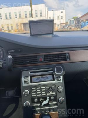Melns Volvo XC70 2007 Gulbene, ar dzinēja tilpumu 2.40 L un nobraukumu 288 tūkst. km par 8000 €, foto 16 vietnē AUTOMOTO.COM.LV