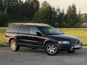 Black Volvo XC70 2007 in Ogre, with an engine capacity of 2.40 L and mileage of 347 thousand km for 5150 €, photo 5 on AUTOMOTO.COM.LV
