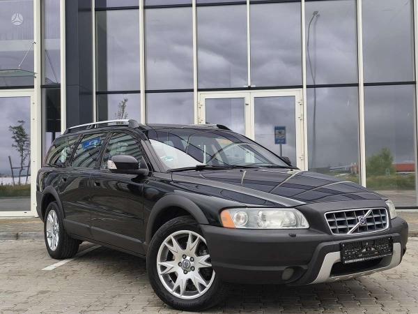 Black Volvo XC70 2007 in Vilnius, with an engine capacity of 2.40 L and mileage of 315 thousand km for 4000 €, photo 1 on AUTOMOTO.COM.LV