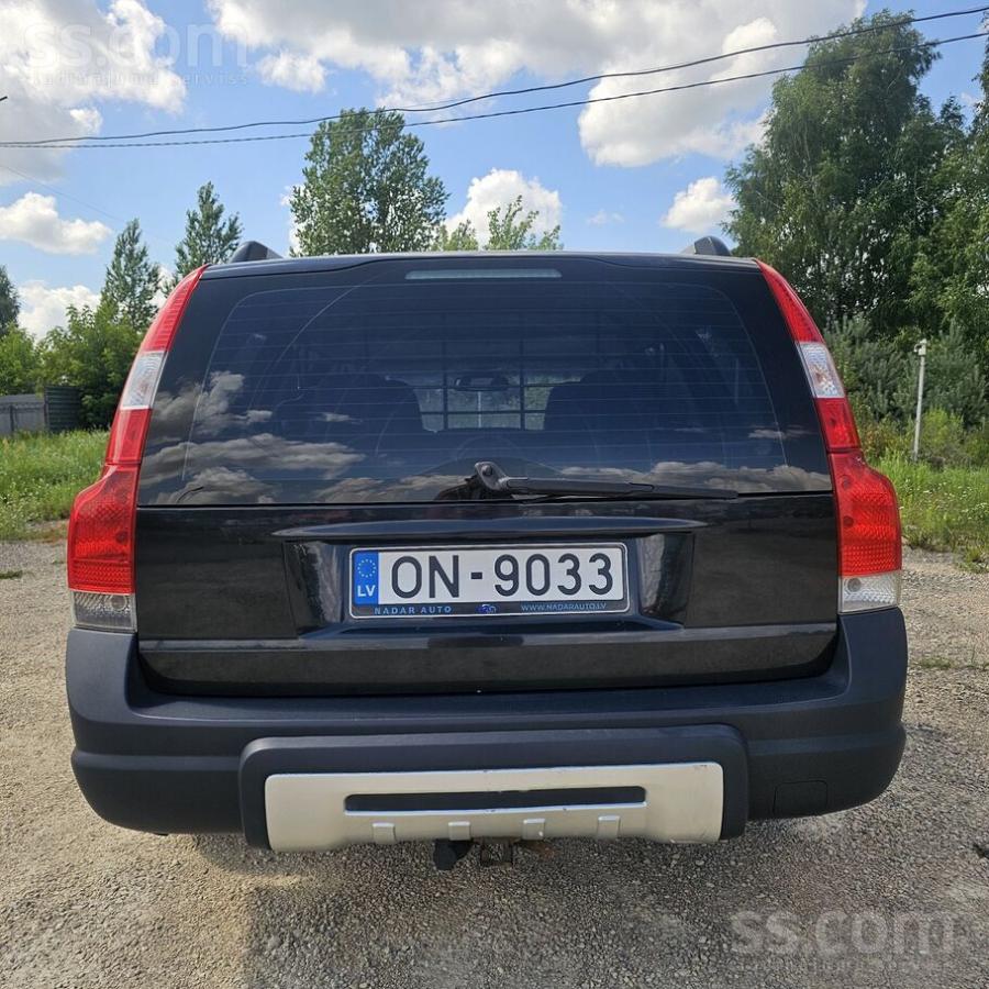 Черный Вольво ХС70 2007 в Рига, объемом двигателя 2.40 л и пробегом 276 тыс. км за 4650 €, фото 6 на AUTOMOTO.COM.LV