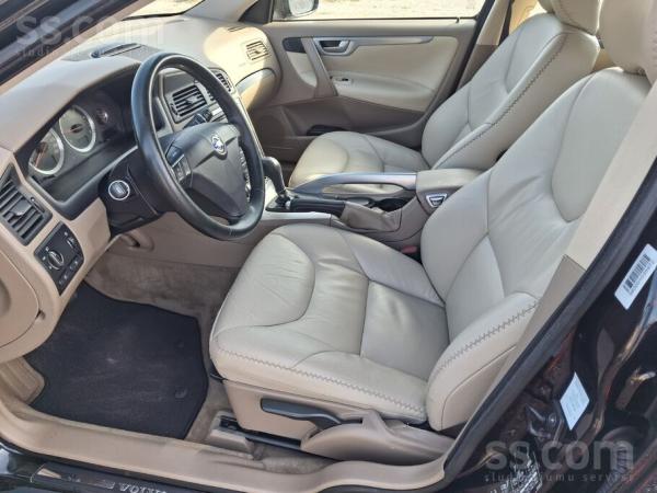 Melns Volvo XC70 2007 Rīga, ar dzinēja tilpumu 2.40 L un nobraukumu 0 tūkst. km par 4695 €, foto 7 vietnē AUTOMOTO.COM.LV