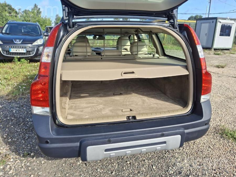 Melns Volvo XC70 2007 Rīga, ar dzinēja tilpumu 2.40 L un nobraukumu 0 tūkst. km par 4695 €, foto 10 vietnē AUTOMOTO.COM.LV