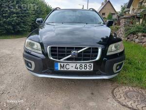 Black Volvo XC70 2007 in Riga, with an engine capacity of 2.40 L and mileage of 300 thousand km for 3500 €, photo 7 on AUTOMOTO.COM.LV