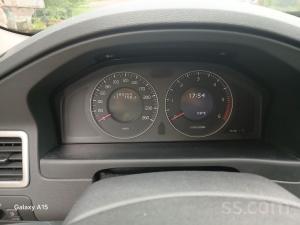 Black Volvo XC70 2007 in Riga, with an engine capacity of 2.40 L and mileage of 300 thousand km for 3500 €, photo 16 on AUTOMOTO.COM.LV