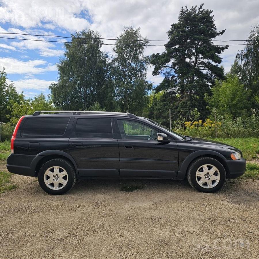 Melns Volvo XC70 2007 Rīga, ar dzinēja tilpumu 2.40 L un nobraukumu 398 tūkst. km par 4540 €, foto 8 vietnē AUTOMOTO.COM.LV